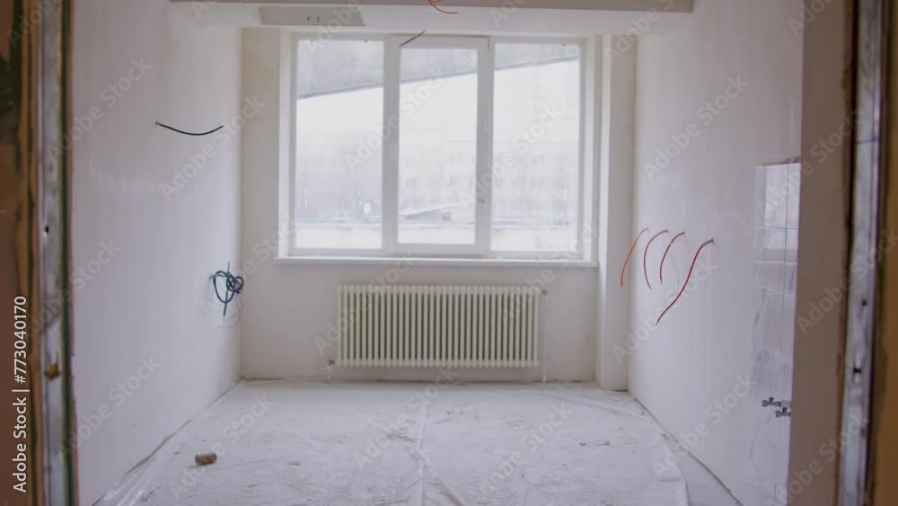 Stockvideo Construction site room renovation white walls. Empty space ...