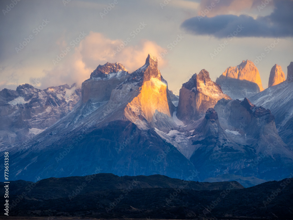 Sunrise in Torres del Paine seen from a valley of Serrano River Stock ...