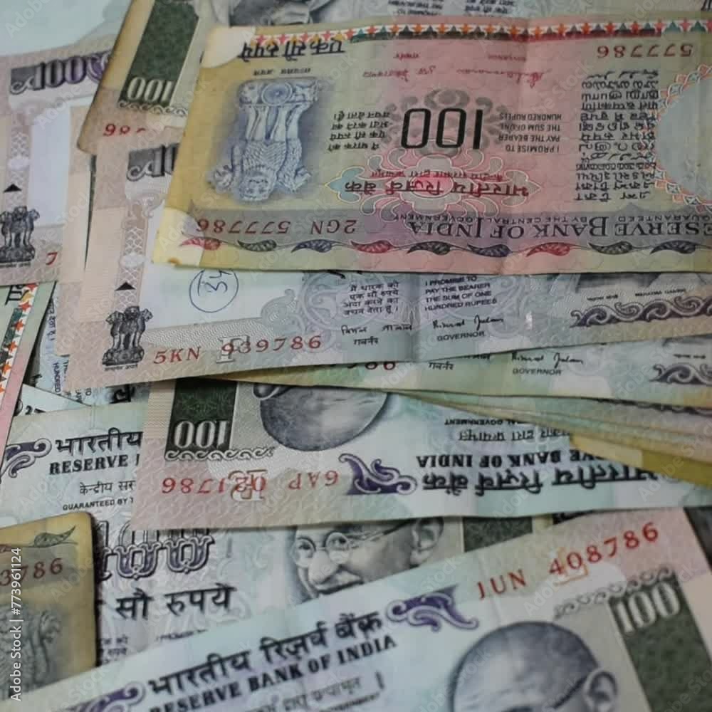 Counting Indian rupee notes rapidly, Closeup of counting Indian rupee ...