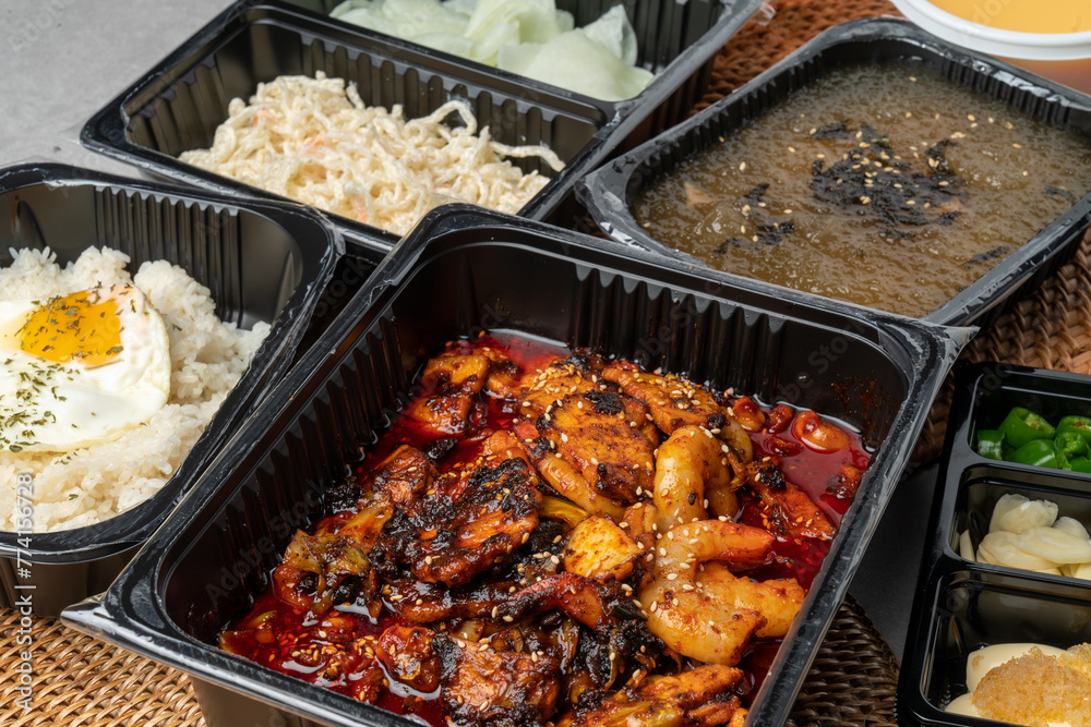 Korean food, webfoot octopus, stir-fry, pork belly, rice, lunch box ...