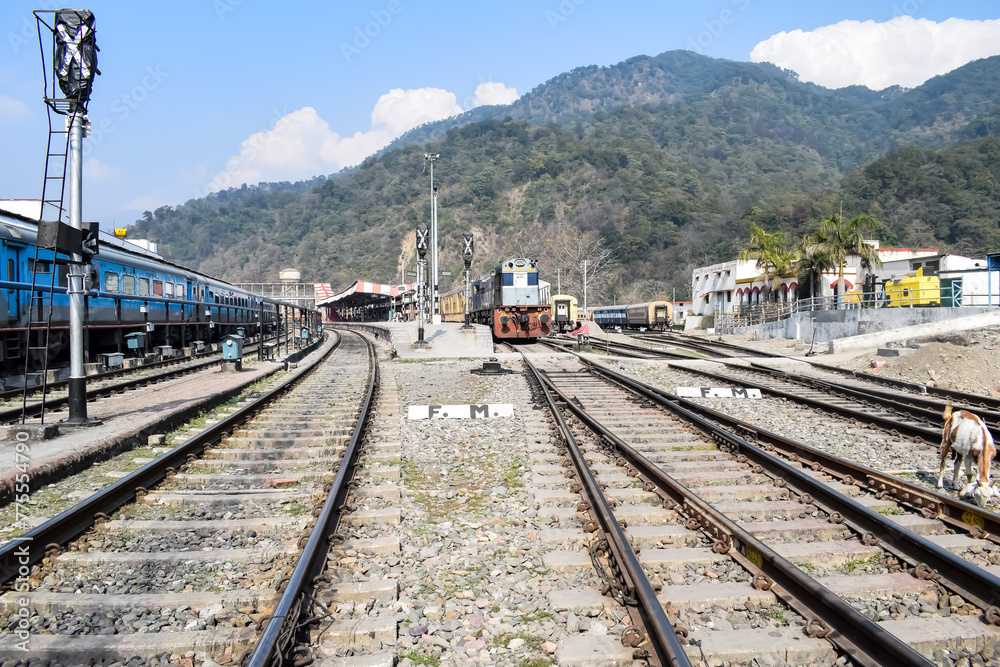 View of train Railway Tracks from the middle during daytime at ...