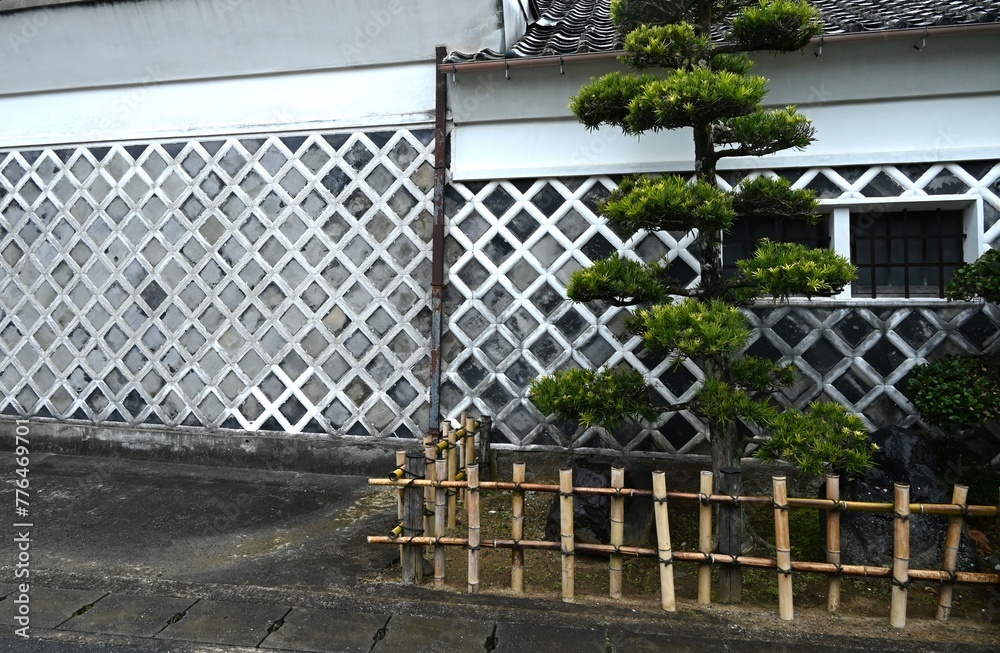 Japan Travel. Traditional Japanese wall pattern, called Namako Wall in ...