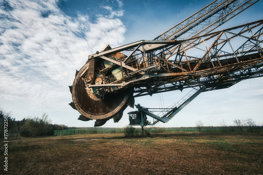 Kohlebagger - Verlassener Ort - Beatiful Decay - Verlassener Ort ...
