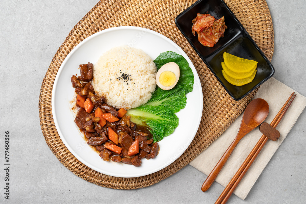 Korean food, bibimbap, oyster rice, mara oyster chicken, braised, Yuk ...