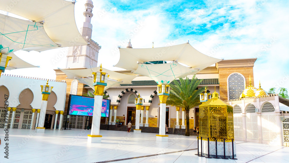 The beautiful Ar-Rahman mosque. This mosque has architecture similar to ...