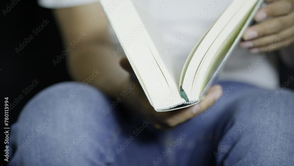 Vidéo Stock Unrecognizable Student Holding A Book And Starting To Turn ...