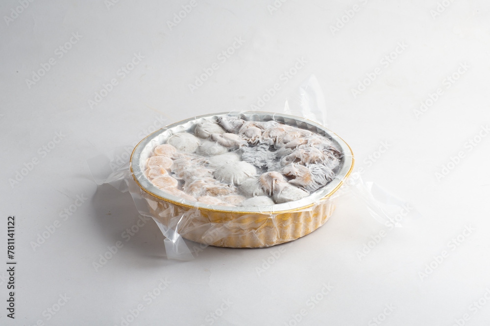 traditional asian luxury treasure premium seafood Peng cai abalone, sea ...