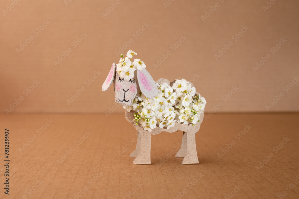 DIY sheep sculpture, Artistic rendition of sheep's body crafted from ...