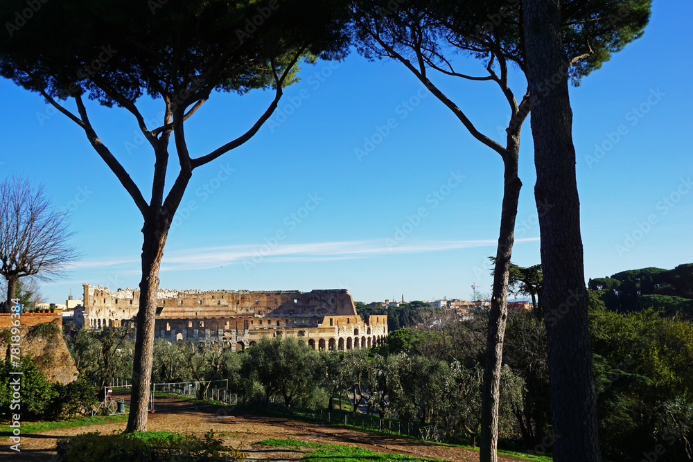 Exterior architecture and design of Colosseum (Coliseum), Oval Flavian ...