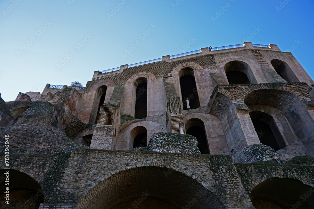 Exterior architecture and design of Colosseum (Coliseum), Oval Flavian ...