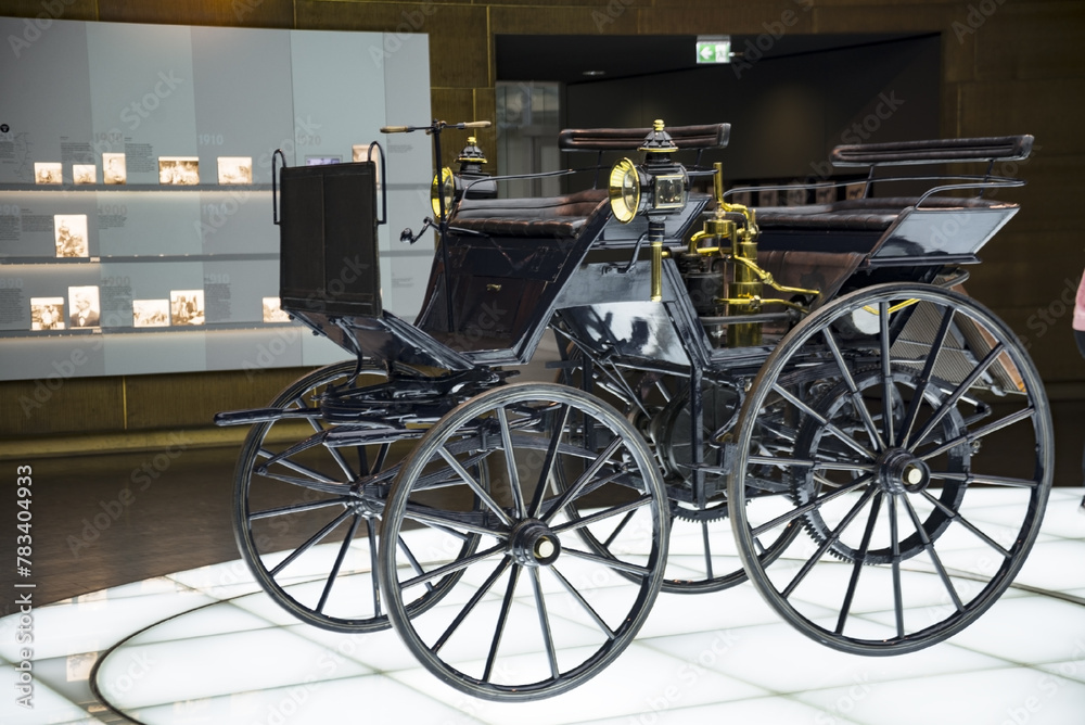Mercedes-Benz Museum - Daimler Motorkutsche 1886, a four wheeled ...