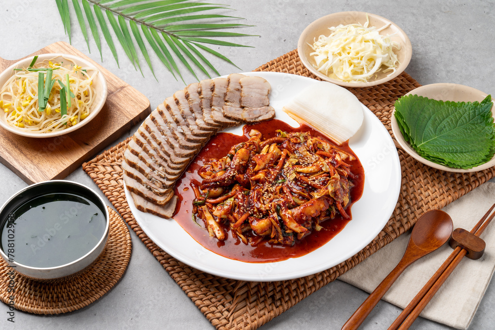 Korean food, octopus, stir-fry, side dishes, bean sprouts, soy sauce ...