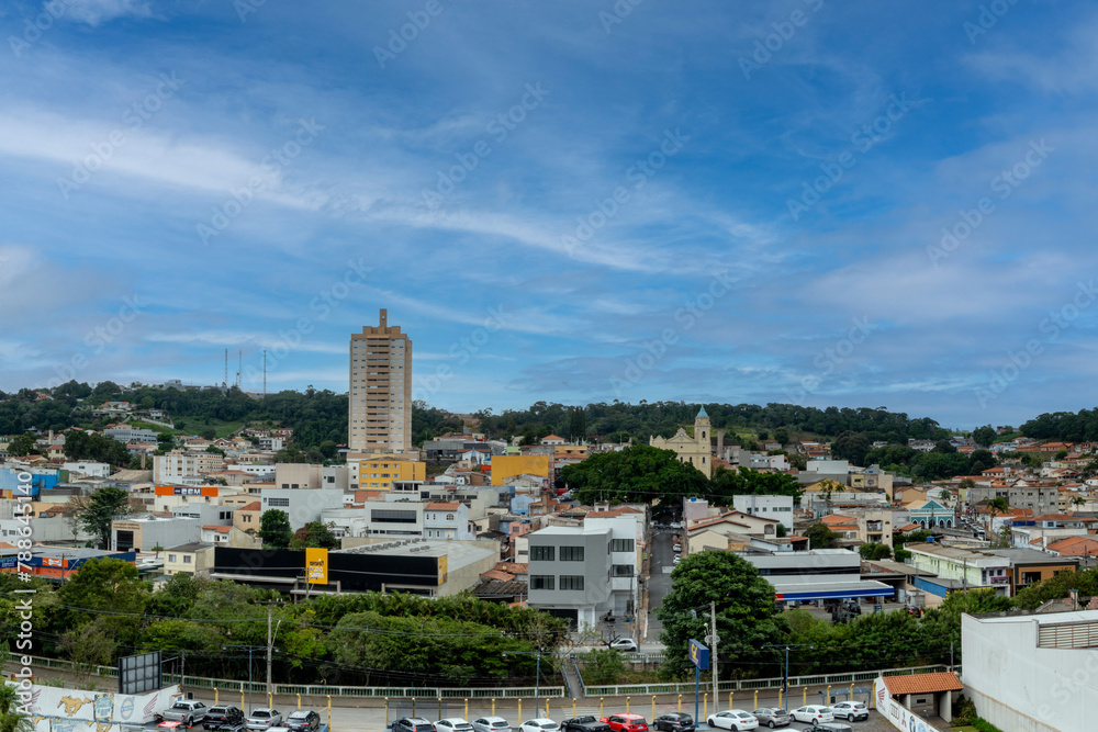 A vista parcial de Piedade, em São Paulo, Brasil, revela uma paisagem ...