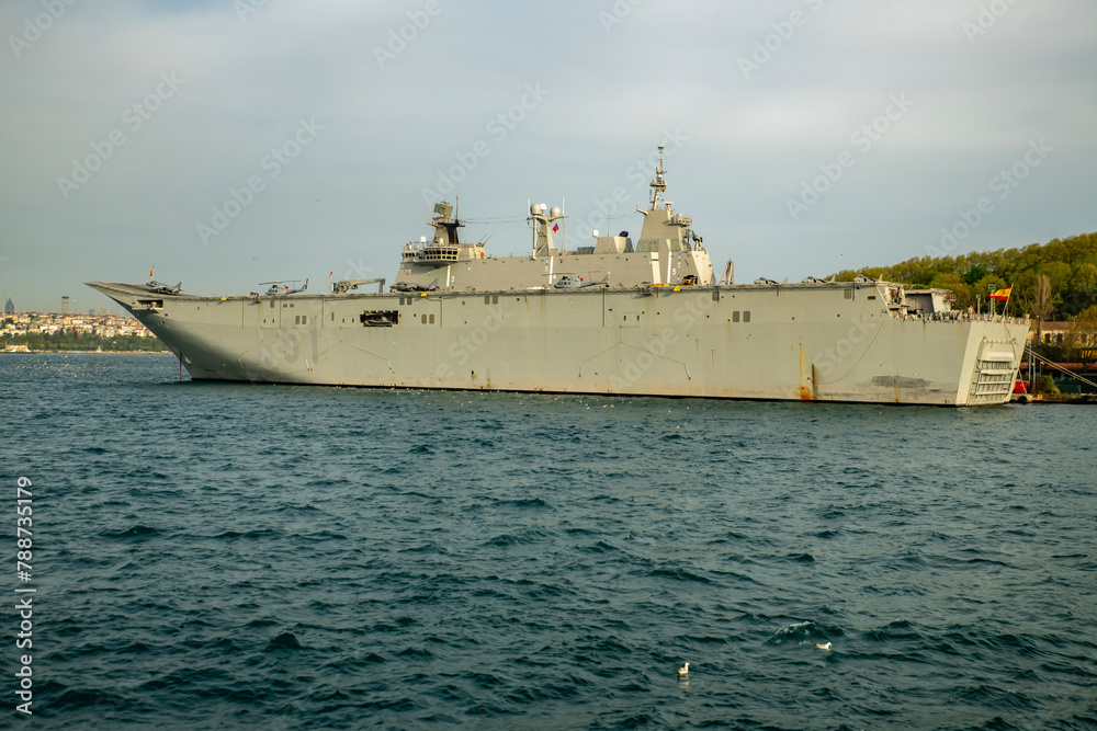 Landing helicopter dock ( LHD ) , VTOL Harriers and helicopters . stay Istanbul Stock Photo ...