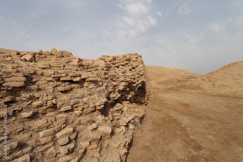 Antiquities of lagash in Iraq and Ancient ruins with cloudy sky 4000 ...