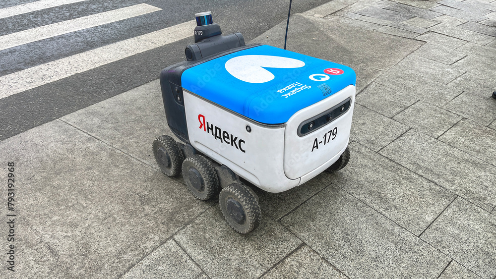 Moscow March 20 2023, Yandex delivery robot on the streets of Moscow ...