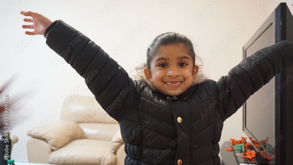 Vinca minor forms dense mats of trailing stems that root at nodes ...