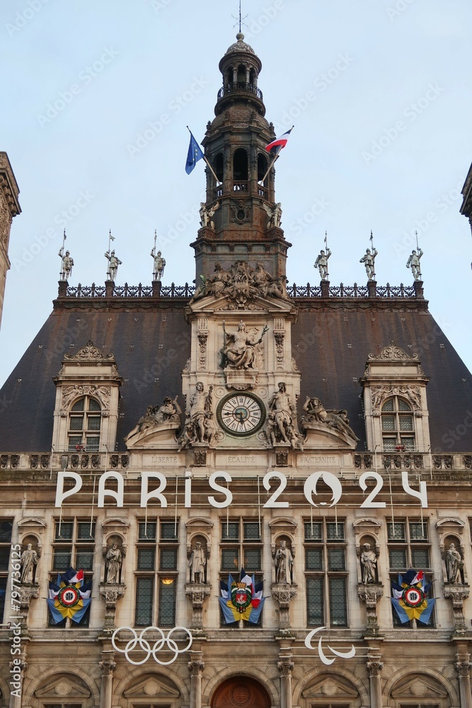 Foto de JO de Paris 2024, anneaux olympiques, célèbre logo symbole des ...