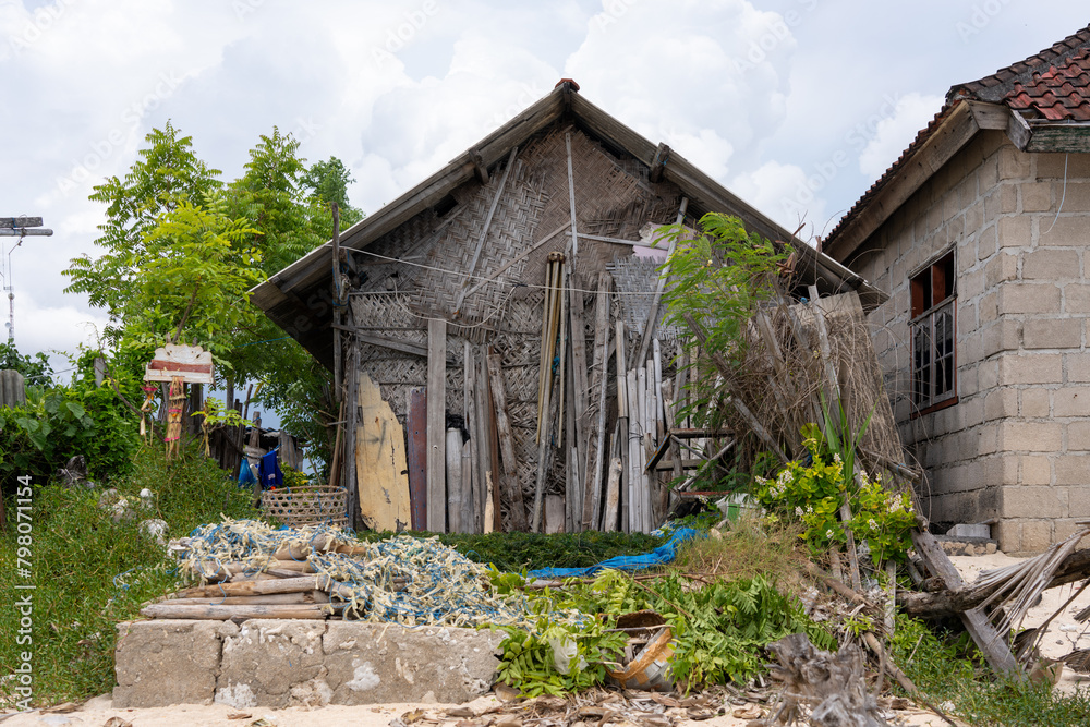 Ramshackle Hut House or Shack on the beach of Nusa Lembongan Island ...