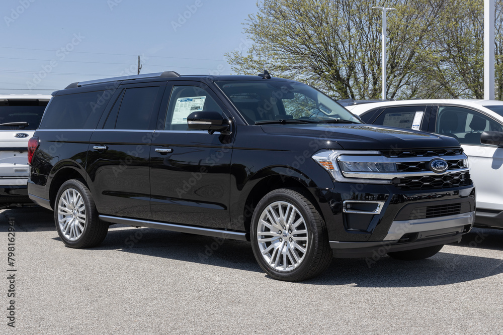 Ford Expedition Max Limited 4X4 dealership display. Ford offers the ...