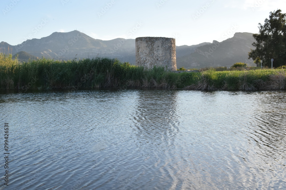 Torre de Guaita, río Vaca y macizo del Mondúver desde Xeraco (Valencia ...