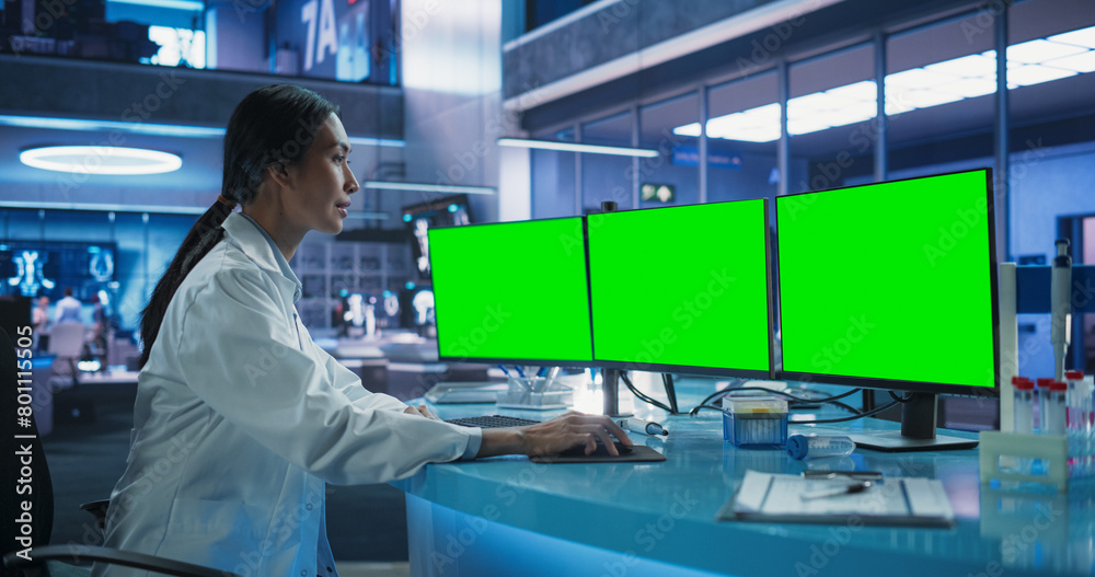 Foto de Hospital Research Laboratory: Asian Female Medical Scientist ...