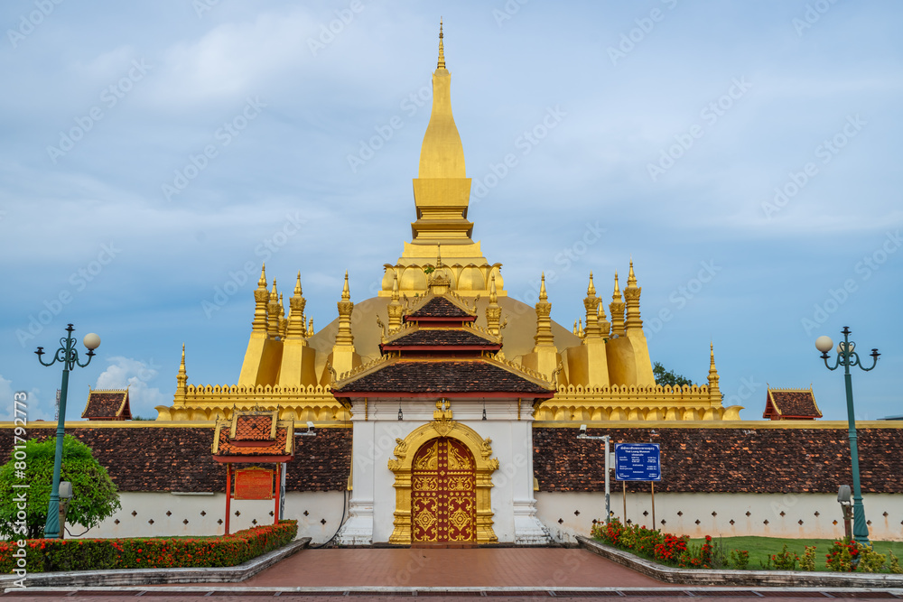 Pha That Luang is a gold stupa and a national symbol, Pha That Luang is ...