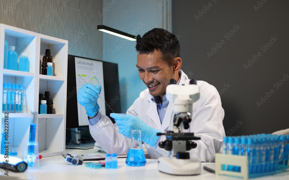 Scientists conduct biology experiments on agar in glass test plate ...