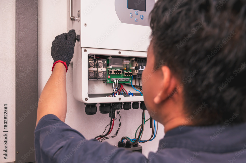 Poster Expertise solar engineer with electric meter checking with ...