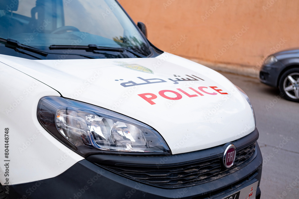 Foto Stock Police car on streets of Marrakech, Public safety in ...