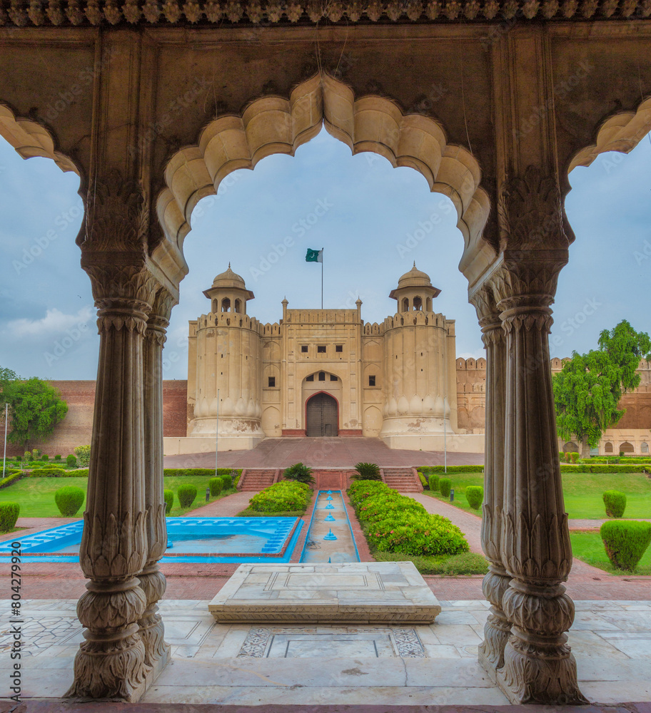 Poster Lahore Fort, Lahore, Pakistan - Mobile Wallpaper – Wall Art ...