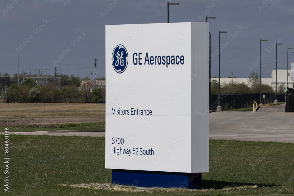 Foto de GE Aerospace Jet Engine Facility. GE Aerospace manufactures CFM ...