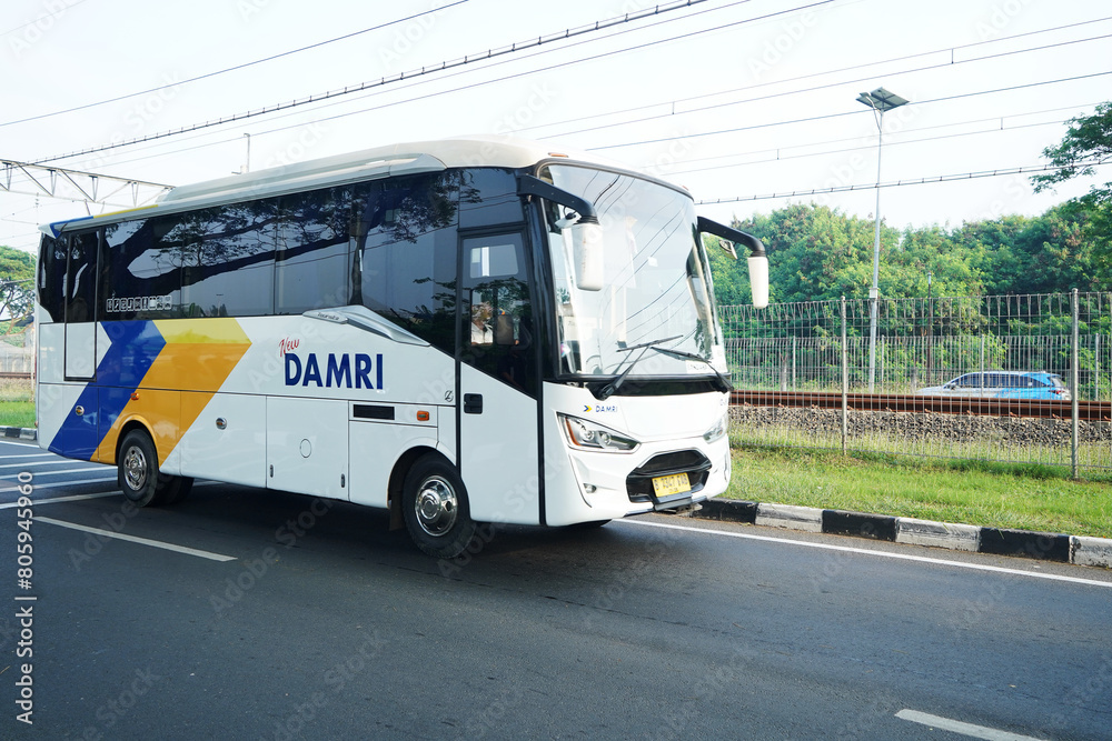 Damri bus, connecting airport bus tfrom Soekkarno Hatta airport to ...