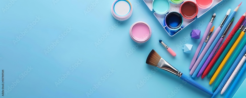 Minimalist depiction of an art and design elearning tool with basic ...