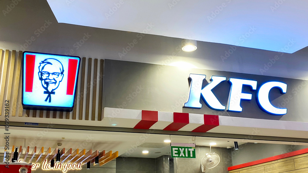 Foto de KFC shop in AEON Mall in PhnomPenh, Cambodia do Stock | Adobe Stock