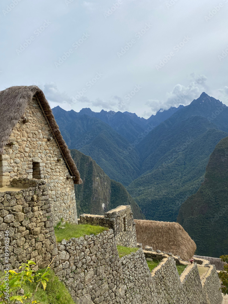 maison typique et historique des incas dans la région du machu picchu ...