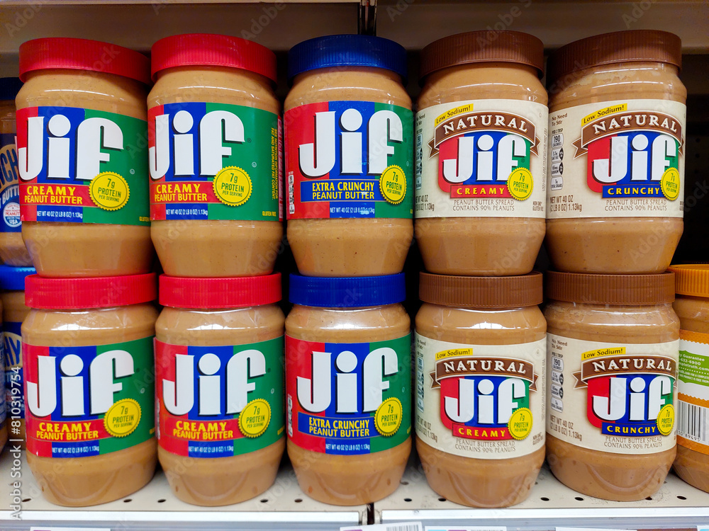 Fotografia do Stock: Los Angeles, California – May 9, 2024: JIF Peanut ...