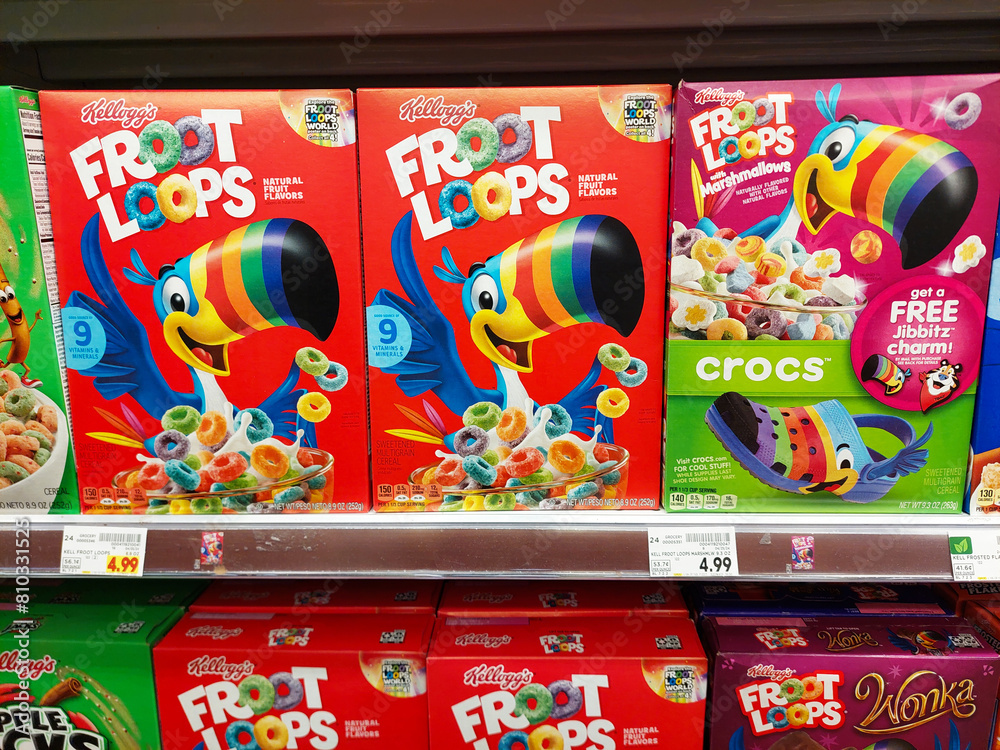 Foto de Los Angeles, California – May 9, 2024: Kellogg's FROOT LOOPS ...