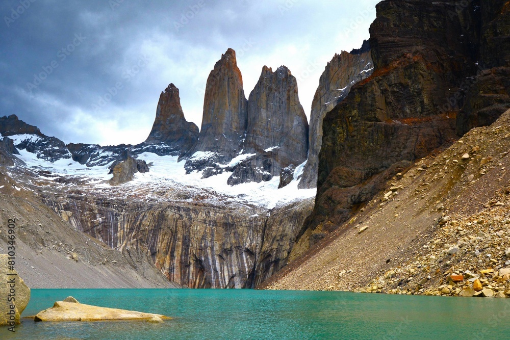 The Torres del Paine (Torre d'Agostini, Torre Central, Torre Monzino ...