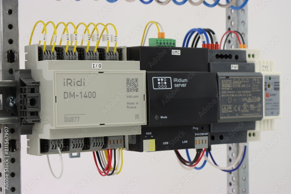 Electronic control modules for home automation. Control of blocks via a ...