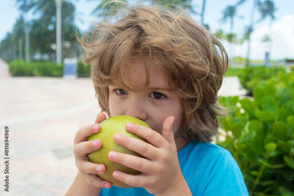Apple child. Fresh apple for kids. Kid eat apple. Child nutrition ...