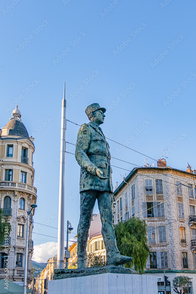 Bronze statue of 18th President of France Charles de Gaulle (sculptor ...