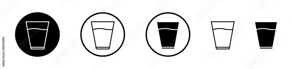 Vetor de Glass icon set. Vector symbols of drinking glasses for water ...
