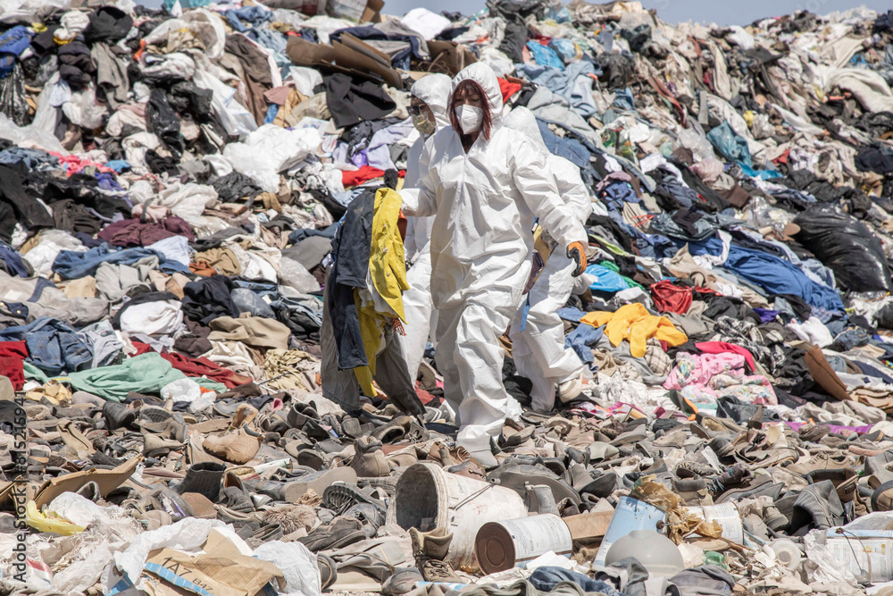 Poster Basurero textil desierto de atacama – Wall Art | UkPosters