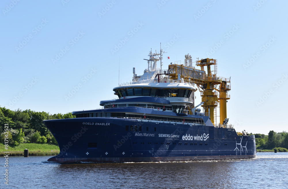 Offshore Serviceschiff Goelo Enabler fährt im Nord-Ostsee-Kanal Stock ...