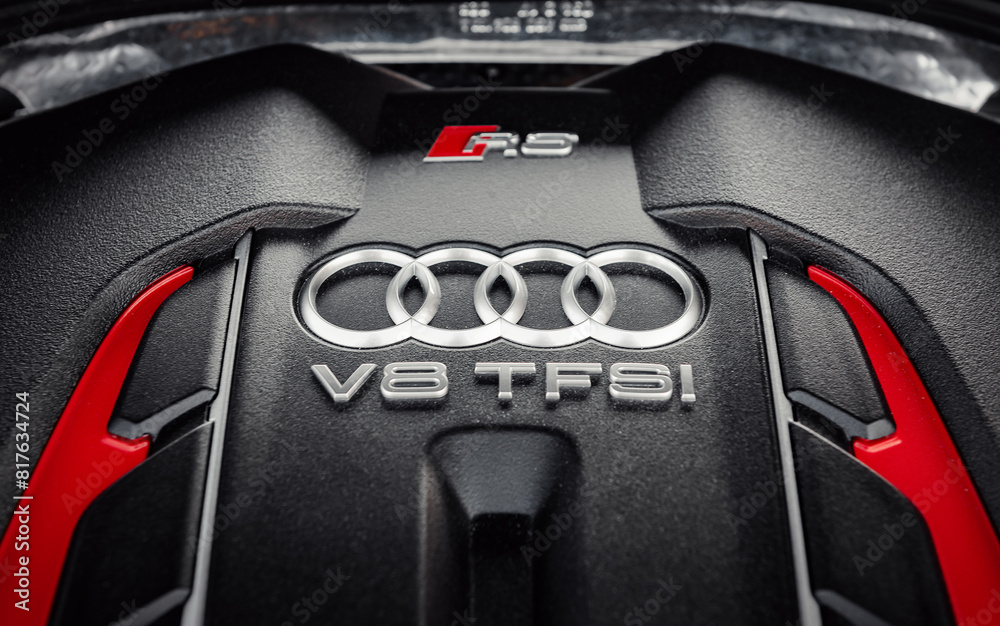 Engine cover of Audi V8 that powers RS models. Plastic engine cover ...