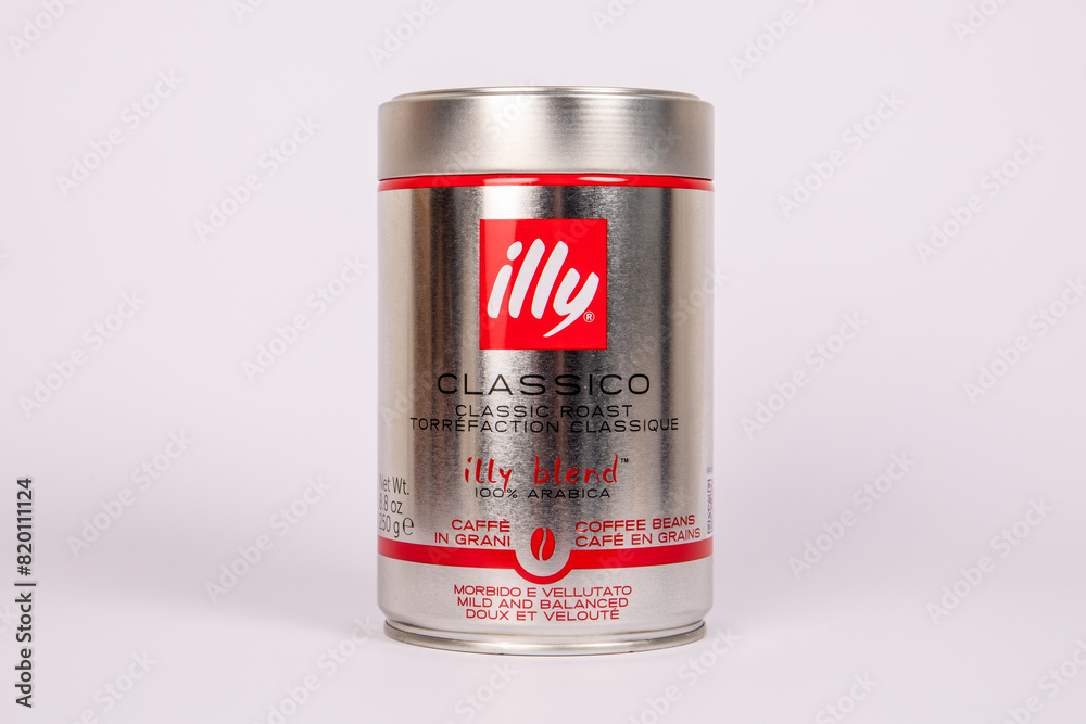 Illy coffee metal packaging can on a white background. Logo and ...