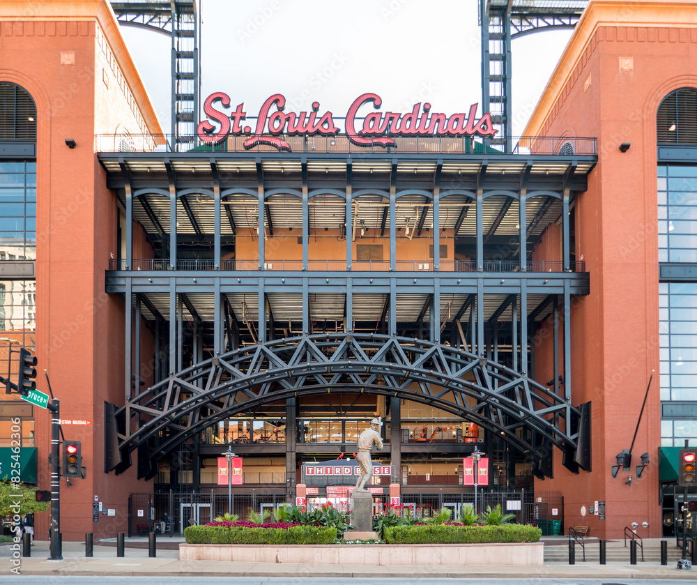 St. Louis, MO - USA: Third base gate to Busch Stadium with statue of ...