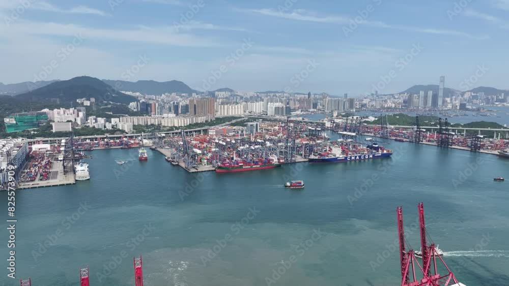 Video „Kwai Tsing Container Terminals near Stonecutters Bridge, the ...