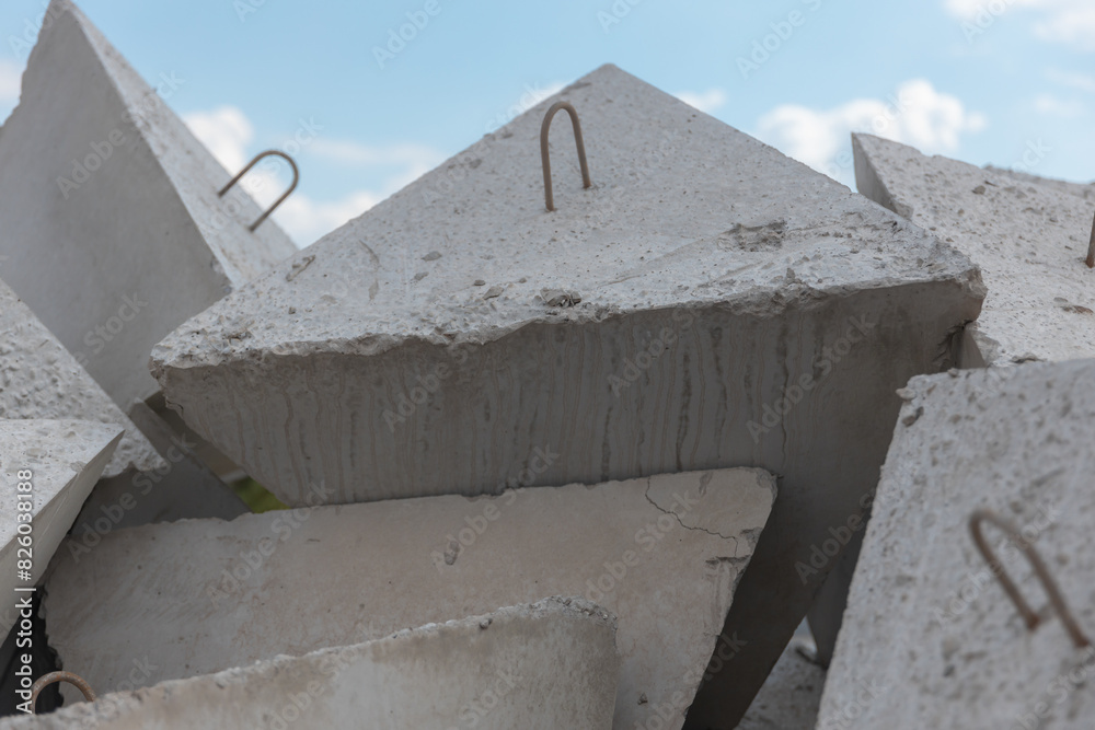 Concrete pyramids. Dragon teeth. Protection and trap for tanks ...